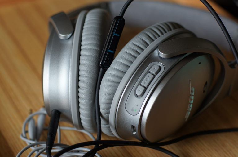 モノとしての魅力に溢れる Bose QC35。使うほど手放せなくなる存在。