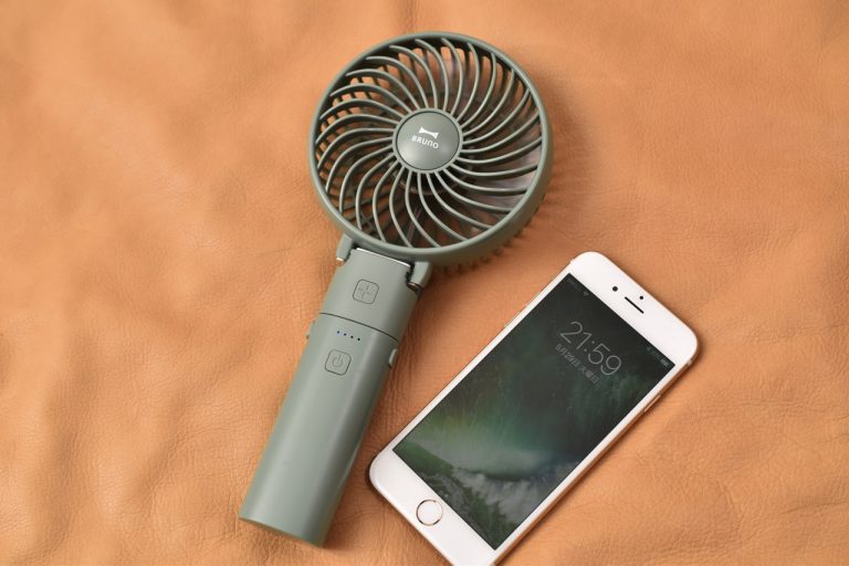 【レビュー】暑さ対策にBRUNOポータブルミニファン。外出時の必需品！