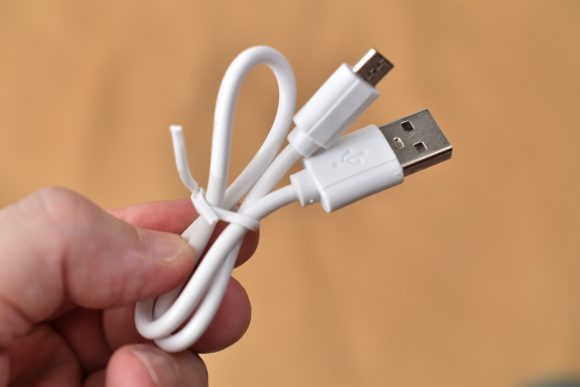 【レビュー】暑さ対策にBRUNOポータブルミニファン。外出時の必需品！