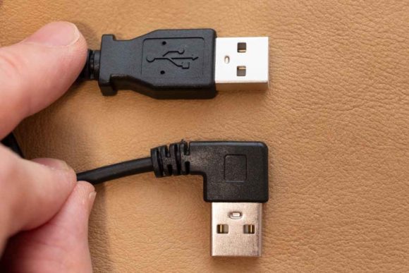 HHKB Professional Type-S用にUSB mini B L字ケーブルを2種購入。「どれが左向きなの？」問題が勃発。