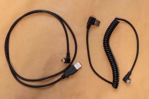 HHKB Professional Type-S用にUSB mini B L字ケーブルを2種購入。「どれが左向きなの？」問題が勃発。