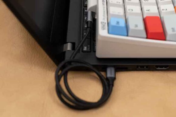 HHKB HYBRIDで使える！おすすめのサードパーティ製L字USBタイプCケーブルはコレだ！